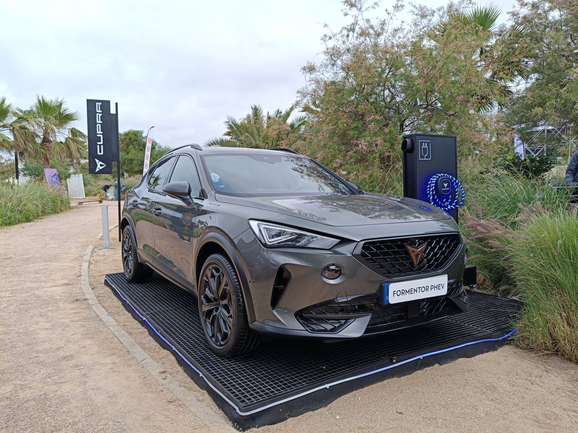 Le Cupra Formentor hybride rechargeable arrive au Maroc